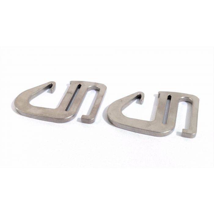 Adutchable Clips